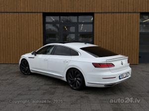 White Volkswagen Arteon 2018 in Tartu, with an engine capacity of 2.00 L and mileage of 98 thousand km for 21900 €, photo 7 on AUTOMOTO.COM.LV