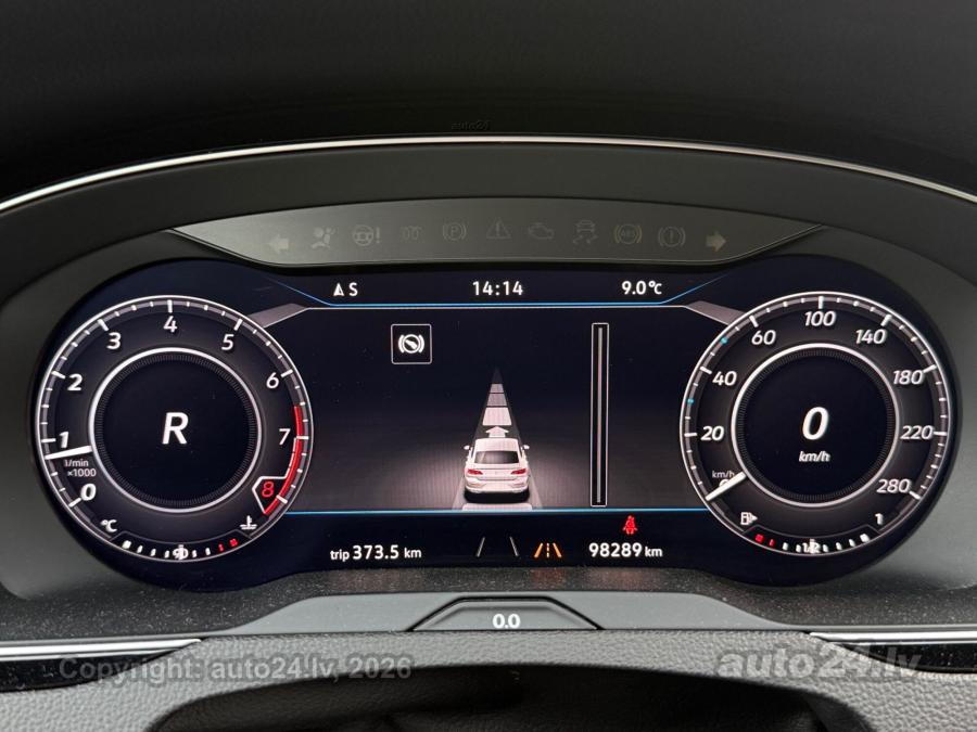 White Volkswagen Arteon 2018 in Tartu, with an engine capacity of 2.00 L and mileage of 98 thousand km for 21900 €, photo 25 on AUTOMOTO.COM.LV
