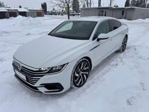 Balts Volkswagen Arteon 2019 Kauņa, ar dzinēja tilpumu 1.97 L un nobraukumu 240 tūkst. km par 18500 €, foto  vietnē AUTOMOTO.COM.LV