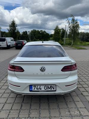 White Volkswagen Arteon 2019 in Tallinn, with an engine capacity of 2.00 L and mileage of 95 thousand km for 23490 €, photo 6 on AUTOMOTO.COM.LV