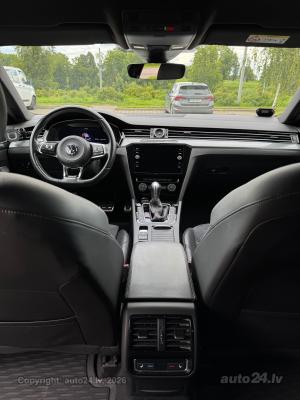 White Volkswagen Arteon 2019 in Tallinn, with an engine capacity of 2.00 L and mileage of 95 thousand km for 23490 €, photo 10 on AUTOMOTO.COM.LV