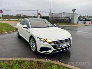 White Volkswagen Arteon 2020 in Liepaja, with an engine capacity of 2.00 L and mileage of 220 thousand km for 21500 €, photo 3 on AUTOMOTO.COM.LV