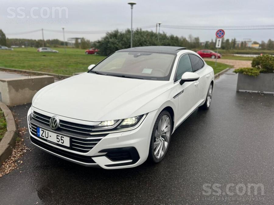 White Volkswagen Arteon 2020 in Liepaja, with an engine capacity of 2.00 L and mileage of 220 thousand km for 21500 €, photo 4 on AUTOMOTO.COM.LV