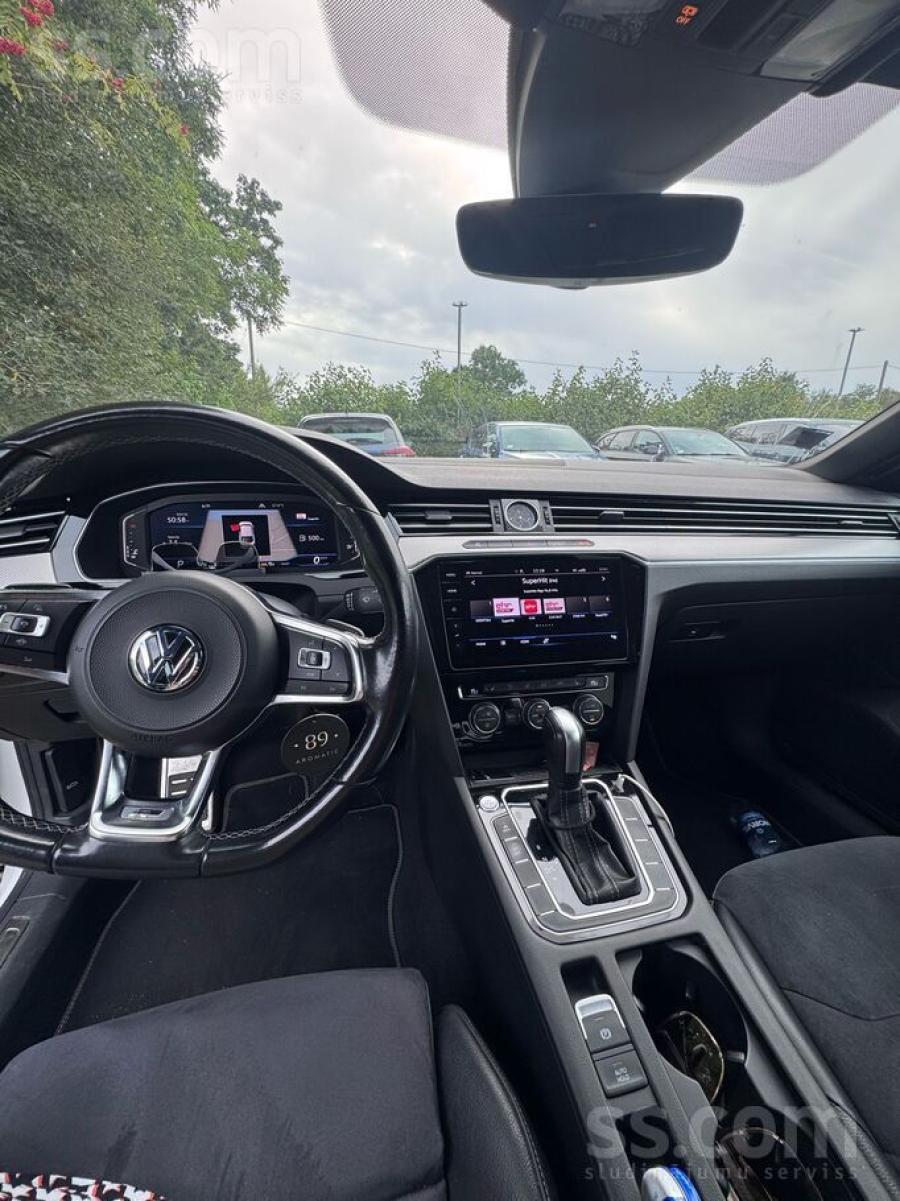 White Volkswagen Arteon 2020 in Liepaja, with an engine capacity of 2.00 L and mileage of 220 thousand km for 21500 €, photo 6 on AUTOMOTO.COM.LV