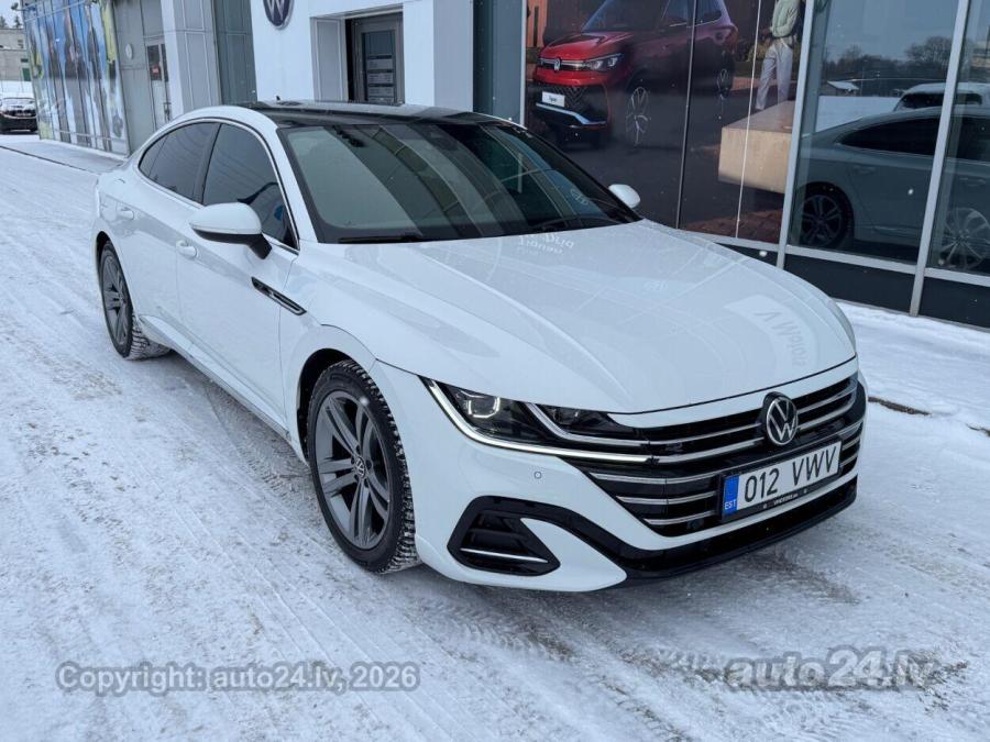 White Volkswagen Arteon 2021 in Viljandi, with an engine capacity of 2.00 L and mileage of 88 thousand km for 29990 €, photo 1 on AUTOMOTO.COM.LV