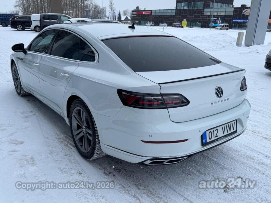 White Volkswagen Arteon 2021 in Viljandi, with an engine capacity of 2.00 L and mileage of 88 thousand km for 29990 €, photo 4 on AUTOMOTO.COM.LV