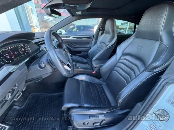 Balts Volkswagen Arteon 2021 Tallina, ar dzinēja tilpumu 2.00 L un nobraukumu 99 tūkst. km par 32900 €, foto 8 vietnē AUTOMOTO.COM.LV