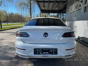 White Volkswagen Arteon 2021 in Tallinn, with an engine capacity of 2.00 L and mileage of 87 thousand km for 24990 €, photo 6 on AUTOMOTO.COM.LV
