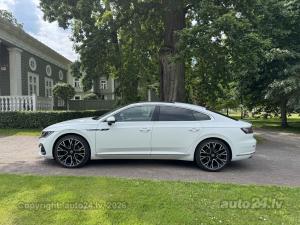Balts Volkswagen Arteon 2021 Tallina, ar dzinēja tilpumu 2.00 L un nobraukumu 142 tūkst. km par 27000 €, foto  vietnē AUTOMOTO.COM.LV