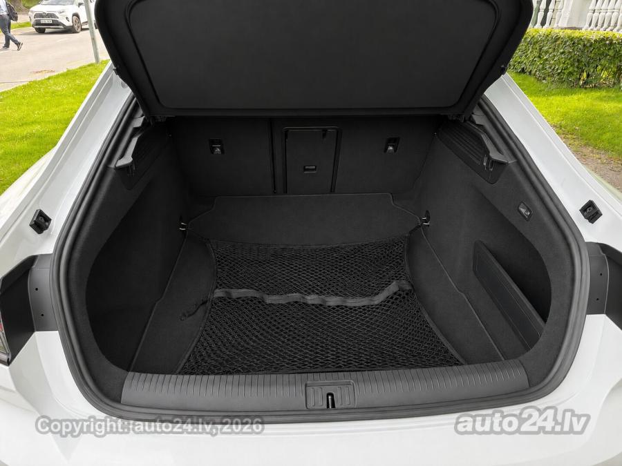 Balts Volkswagen Arteon 2021 Tallina, ar dzinēja tilpumu 2.00 L un nobraukumu 142 tūkst. km par 27000 €, foto 14 vietnē AUTOMOTO.COM.LV