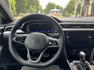 Balts Volkswagen Arteon 2021 Tallina, ar dzinēja tilpumu 2.00 L un nobraukumu 142 tūkst. km par 27000 €, foto 15 vietnē AUTOMOTO.COM.LV