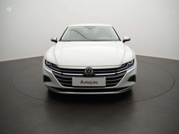 Balts Volkswagen Arteon 2021 Viļņa, ar dzinēja tilpumu 1.97 L un nobraukumu 137 tūkst. km par 21800 €, foto 2 vietnē AUTOMOTO.COM.LV