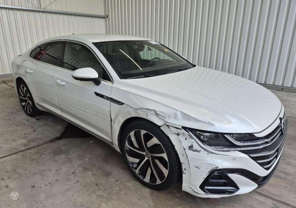 Balts Volkswagen Arteon 2021 Klaipėda, ar dzinēja tilpumu 1.40 L un nobraukumu 64 tūkst. km par 11000 €, foto 1 vietnē AUTOMOTO.COM.LV