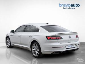 White Volkswagen Arteon 2021 in Kaunas, with an engine capacity of 2.00 L and mileage of 84 thousand km for 25972 €, photo 4 on AUTOMOTO.COM.LV