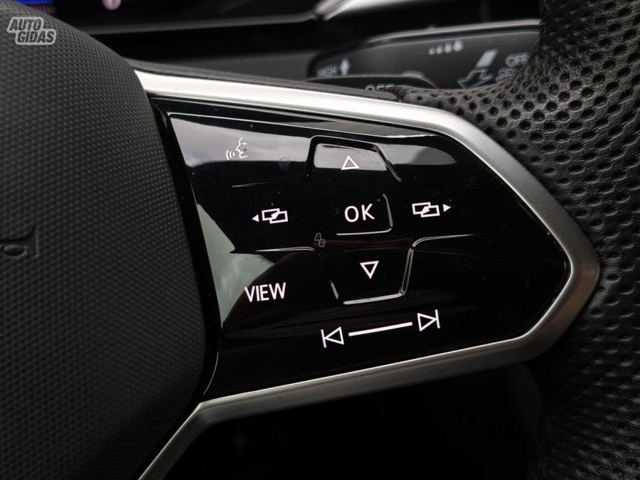 White Volkswagen Arteon 2021 in Kaunas, with an engine capacity of 2.00 L and mileage of 84 thousand km for 25972 €, photo 19 on AUTOMOTO.COM.LV