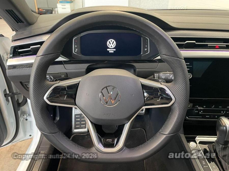White Volkswagen Arteon 2022 in Tallinn, with an engine capacity of 2.00 L and mileage of 68 thousand km for 36000 €, photo 8 on AUTOMOTO.COM.LV
