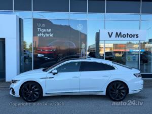 White Volkswagen Arteon 2022 in Viljandi, with an engine capacity of 2.00 L and mileage of 67 thousand km for 29890 €, photo 3 on AUTOMOTO.COM.LV