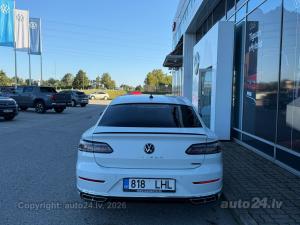 White Volkswagen Arteon 2022 in Viljandi, with an engine capacity of 2.00 L and mileage of 67 thousand km for 29890 €, photo 5 on AUTOMOTO.COM.LV