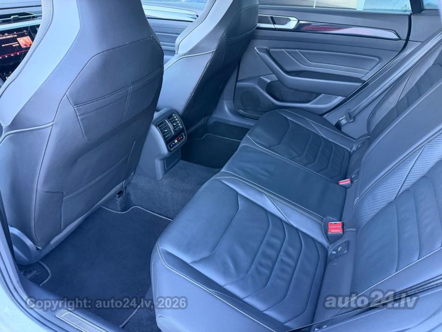 White Volkswagen Arteon 2022 in Viljandi, with an engine capacity of 2.00 L and mileage of 67 thousand km for 29890 €, photo 10 on AUTOMOTO.COM.LV