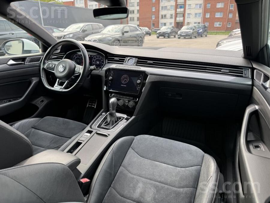 White Volkswagen Arteon 2017 in Jelgava, with an engine capacity of 2.00 L and mileage of 0 thousand km for 17750 €, photo 12 on AUTOMOTO.COM.LV
