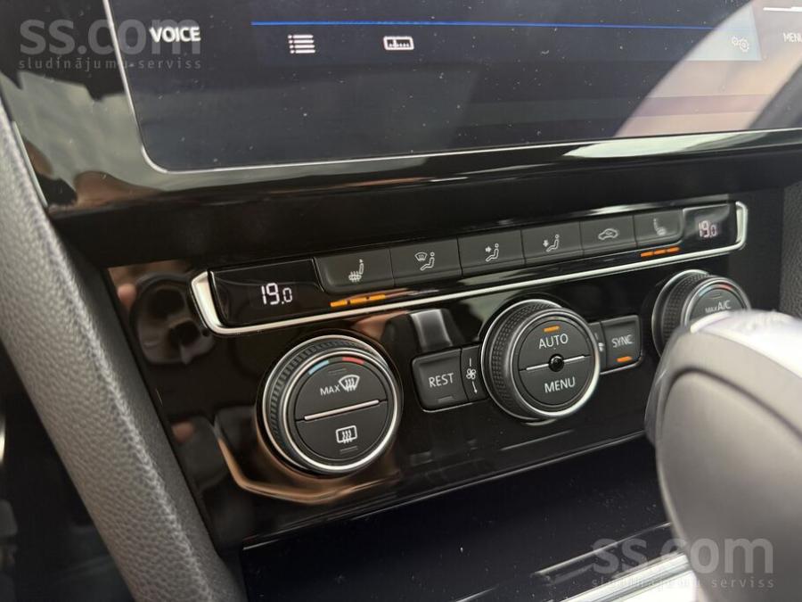 White Volkswagen Arteon 2017 in Jelgava, with an engine capacity of 2.00 L and mileage of 0 thousand km for 17750 €, photo 18 on AUTOMOTO.COM.LV