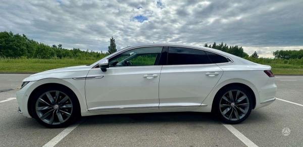 Balts Volkswagen Arteon 2018 Panevēža, ar dzinēja tilpumu 2.00 L un nobraukumu 154 tūkst. km par 21600 €, foto 2 vietnē AUTOMOTO.COM.LV
