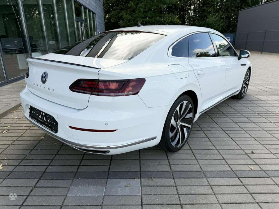 Balts Volkswagen Arteon 2018 Kauņa, ar dzinēja tilpumu 1.50 L un nobraukumu 210 tūkst. km par 15900 €, foto 4 vietnē AUTOMOTO.COM.LV