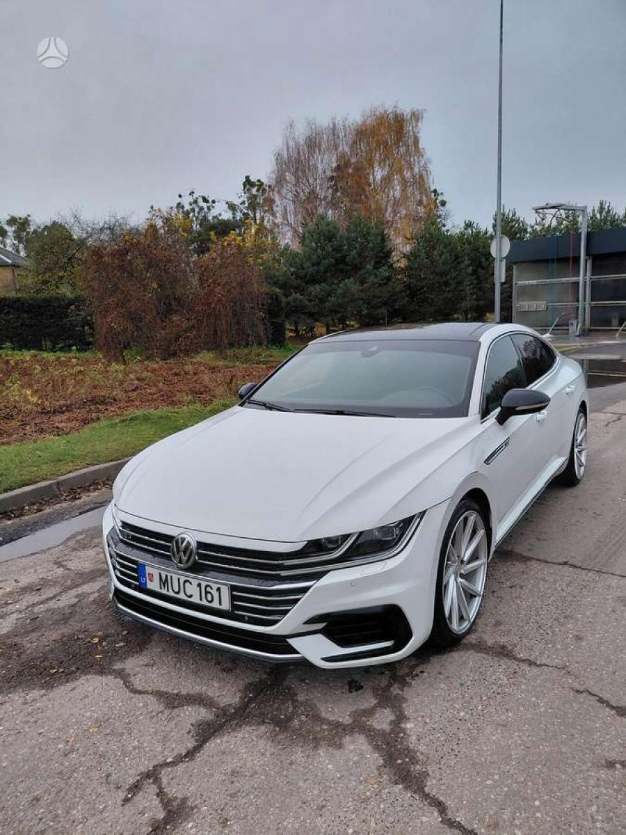White Volkswagen Arteon 2018 in Jonava, with an engine capacity of 2.00 L and mileage of 232 thousand km for 18899 €, photo 6 on AUTOMOTO.COM.LV