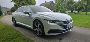 Balts Volkswagen Arteon 2018 Viļņa, ar dzinēja tilpumu 1.98 L un nobraukumu 134 tūkst. km par 25000 €, foto  vietnē AUTOMOTO.COM.LV