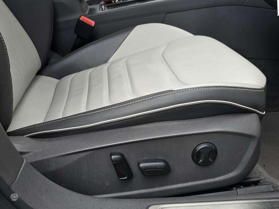 Balts Volkswagen Arteon 2018 Viļņa, ar dzinēja tilpumu 1.98 L un nobraukumu 134 tūkst. km par 25000 €, foto 16 vietnē AUTOMOTO.COM.LV