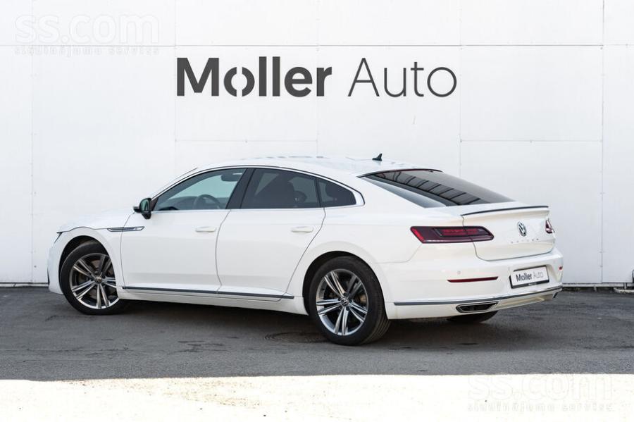 White Volkswagen Arteon 2019 in Riga, with an engine capacity of 2.00 L and mileage of 123 thousand km for 29990 €, photo 3 on AUTOMOTO.COM.LV
