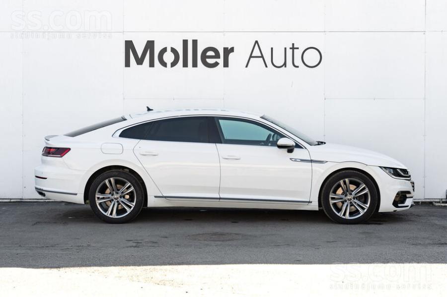 White Volkswagen Arteon 2019 in Riga, with an engine capacity of 2.00 L and mileage of 123 thousand km for 29990 €, photo 5 on AUTOMOTO.COM.LV
