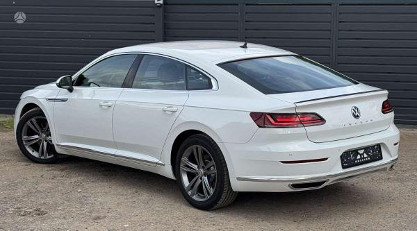 White Volkswagen Arteon 2019 in Jonava, with an engine capacity of 1.97 L and mileage of 226 thousand km for 17500 €, photo 9 on AUTOMOTO.COM.LV