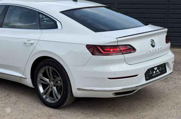 White Volkswagen Arteon 2019 in Jonava, with an engine capacity of 1.97 L and mileage of 226 thousand km for 17500 €, photo 10 on AUTOMOTO.COM.LV