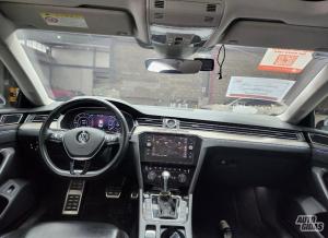 White Volkswagen Arteon 2019 in Aukstieji Rusokai, with an engine capacity of 2.00 L and mileage of 147 thousand km for 15900 €, photo 10 on AUTOMOTO.COM.LV