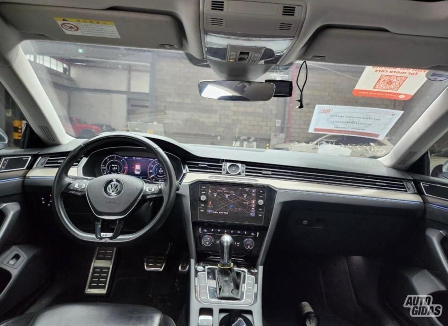 White Volkswagen Arteon 2019 in Aukstieji Rusokai, with an engine capacity of 2.00 L and mileage of 147 thousand km for 15900 €, photo 10 on AUTOMOTO.COM.LV