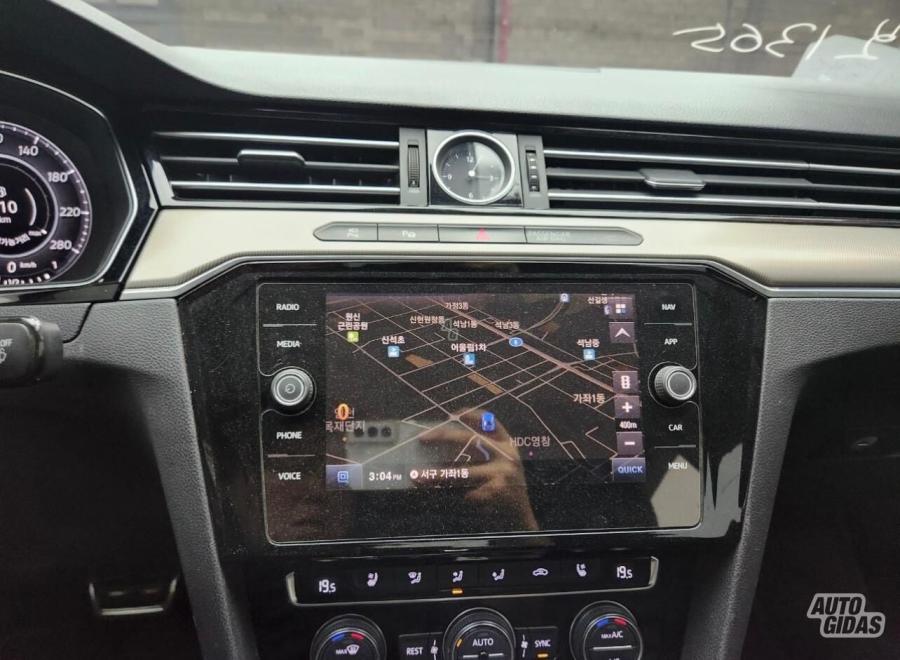 White Volkswagen Arteon 2019 in Aukstieji Rusokai, with an engine capacity of 2.00 L and mileage of 147 thousand km for 15900 €, photo 14 on AUTOMOTO.COM.LV