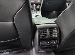 White Volkswagen Arteon 2019 in Aukstieji Rusokai, with an engine capacity of 2.00 L and mileage of 147 thousand km for 15900 €, photo 19 on AUTOMOTO.COM.LV