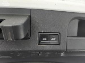 White Volkswagen Arteon 2019 in Aukstieji Rusokai, with an engine capacity of 2.00 L and mileage of 147 thousand km for 15900 €, photo 20 on AUTOMOTO.COM.LV