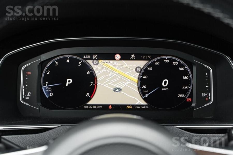 Balts Volkswagen Arteon 2020 Rīga, ar dzinēja tilpumu 2.00 L un nobraukumu 84 tūkst. km par 22850 €, foto 14 vietnē AUTOMOTO.COM.LV