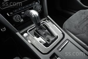 Balts Volkswagen Arteon 2020 Rīga, ar dzinēja tilpumu 2.00 L un nobraukumu 84 tūkst. km par 22850 €, foto 24 vietnē AUTOMOTO.COM.LV