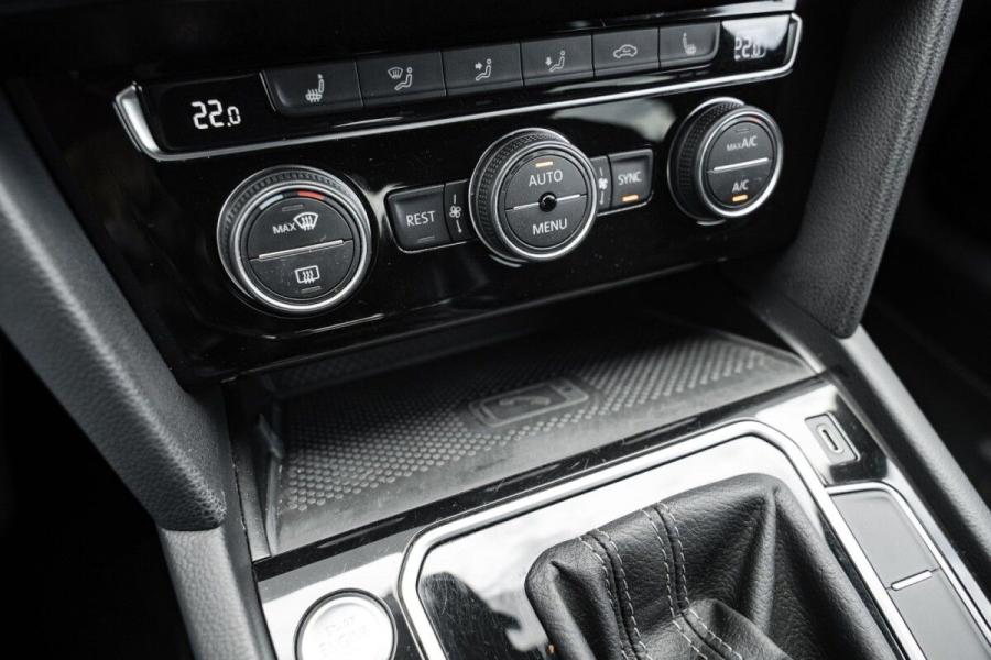 Balts Volkswagen Arteon 2020 Mārupe, ar dzinēja tilpumu 2.00 L un nobraukumu 84 tūkst. km par 22850 €, foto 23 vietnē AUTOMOTO.COM.LV