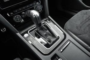 Balts Volkswagen Arteon 2020 Mārupe, ar dzinēja tilpumu 2.00 L un nobraukumu 84 tūkst. km par 22850 €, foto 24 vietnē AUTOMOTO.COM.LV