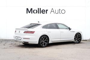 White Volkswagen Arteon 2020 in Riga, with an engine capacity of 2.00 L and mileage of 132 thousand km for 20650 €, photo 5 on AUTOMOTO.COM.LV