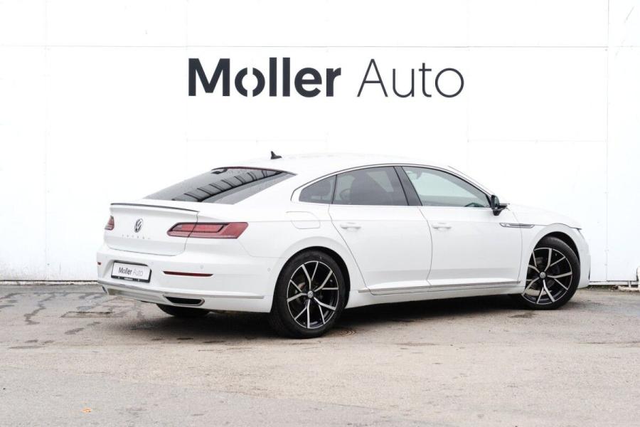White Volkswagen Arteon 2020 in Riga, with an engine capacity of 2.00 L and mileage of 132 thousand km for 20650 €, photo 5 on AUTOMOTO.COM.LV