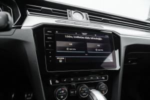 White Volkswagen Arteon 2020 in Riga, with an engine capacity of 2.00 L and mileage of 132 thousand km for 20650 €, photo 25 on AUTOMOTO.COM.LV