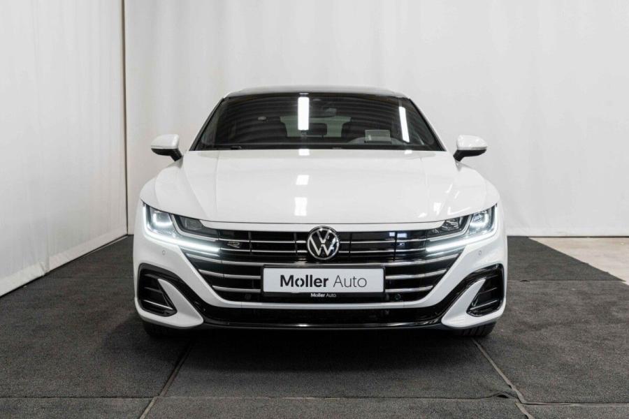 Balts Volkswagen Arteon 2022 Tallina, ar dzinēja tilpumu 1.40 L un nobraukumu 98 tūkst. km par 29900 €, foto 3 vietnē AUTOMOTO.COM.LV