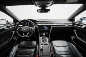 Balts Volkswagen Arteon 2022 Tallina, ar dzinēja tilpumu 1.40 L un nobraukumu 98 tūkst. km par 29900 €, foto 10 vietnē AUTOMOTO.COM.LV