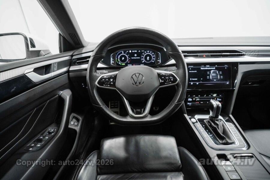 Balts Volkswagen Arteon 2022 Tallina, ar dzinēja tilpumu 1.40 L un nobraukumu 98 tūkst. km par 29900 €, foto 11 vietnē AUTOMOTO.COM.LV