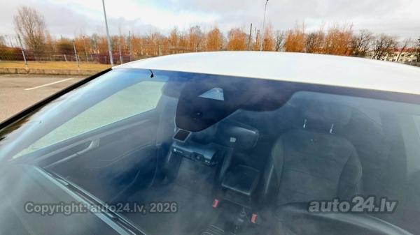 Balts Volkswagen Arteon 2020 Tallina, ar dzinēja tilpumu 2.00 L un nobraukumu 89 tūkst. km par 30000 €, foto 11 vietnē AUTOMOTO.COM.LV